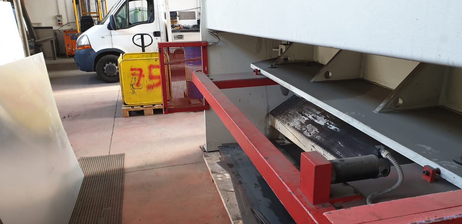 Cesoia CMU 3000 x 10 mm | SIDICOM GROUP S.R.L.