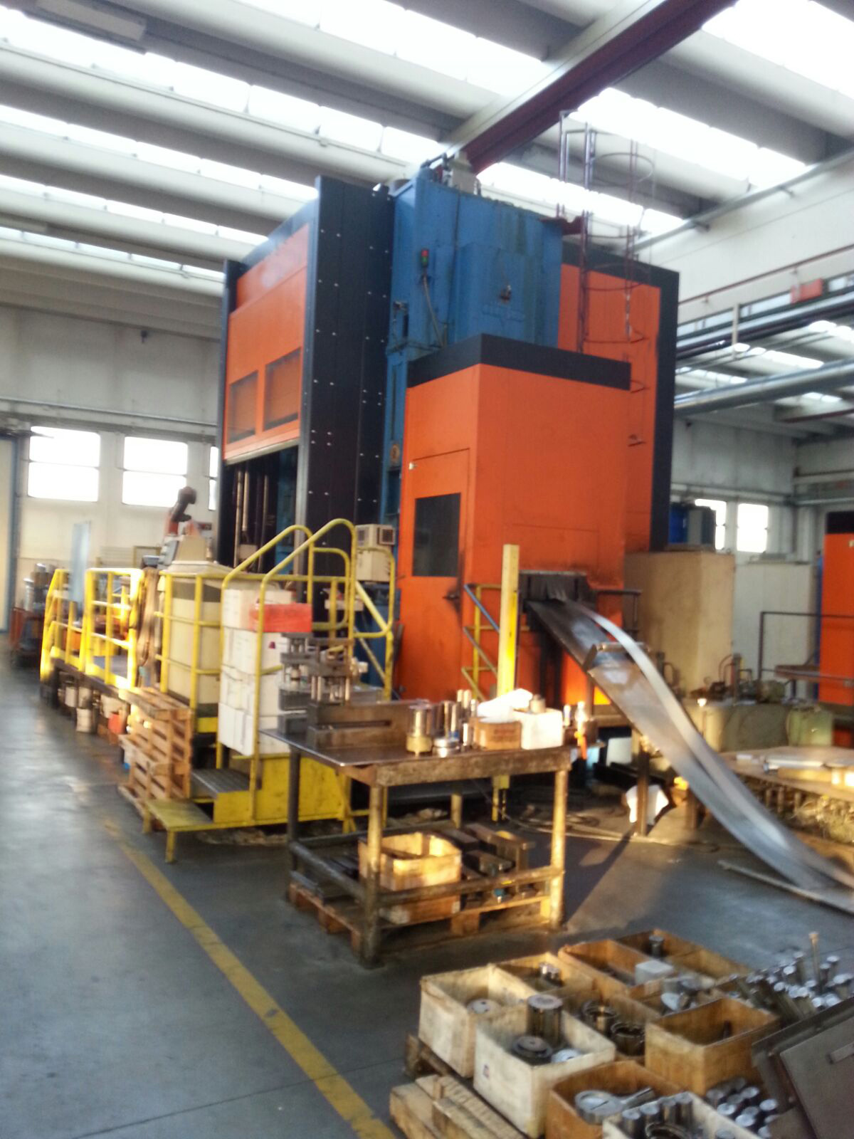 Press Benelli 400 ton | SIDICOM GROUP S.R.L.